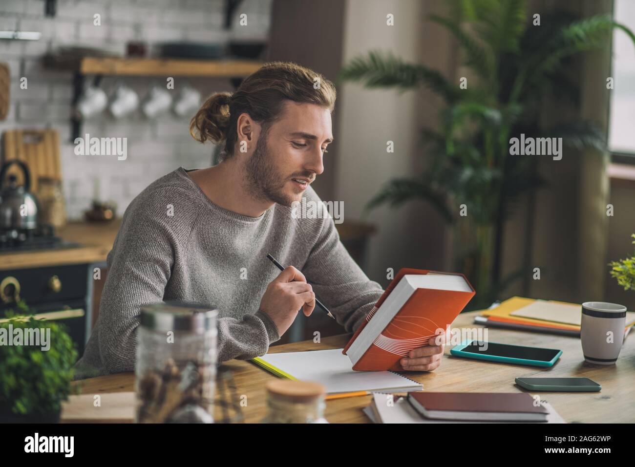 Good student hi-res stock photography and images - Alamy