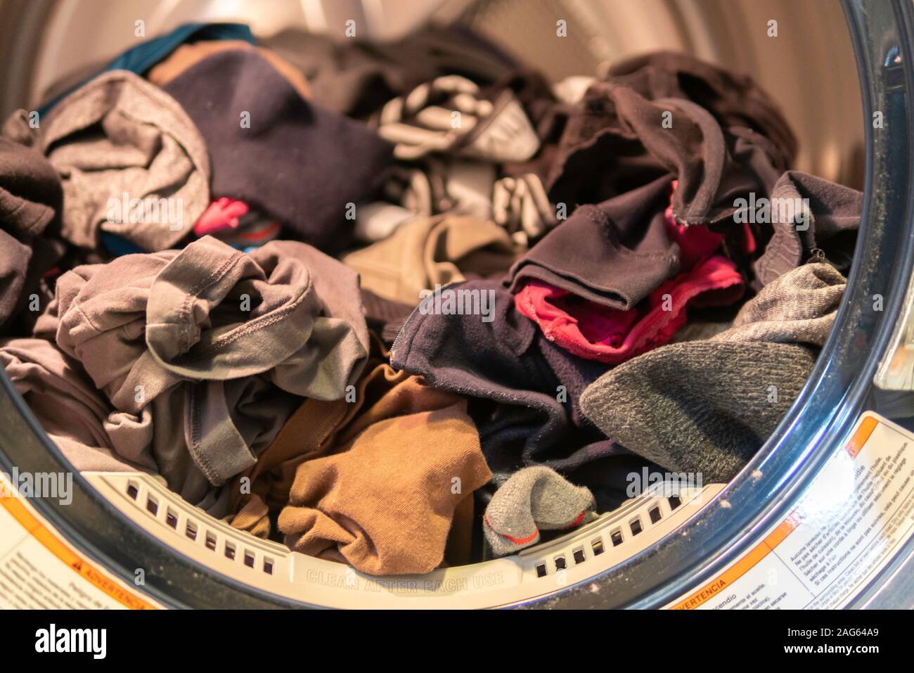 Clean clothes hi-res stock photography and images - Alamy