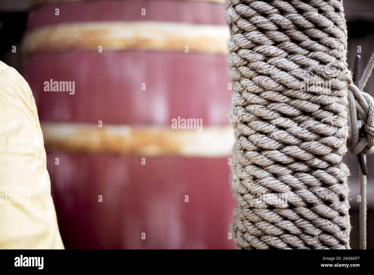 Rope wrapped around pole hi-res stock photography and images - Alamy