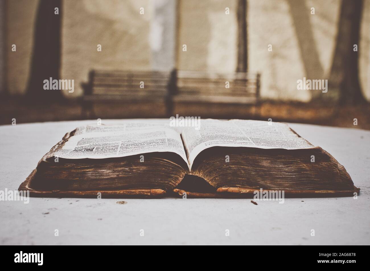 Opened Bible High Resolution Stock Photography and Images - Alamy