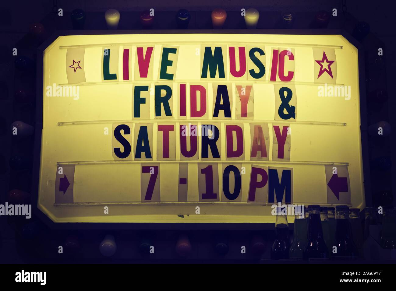 Retro pub illustrations hi-res stock photography and images - Alamy