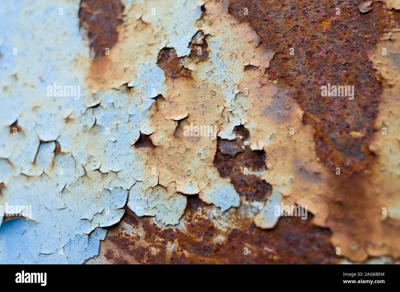 Crumbling flaking old paintwork hi-res stock photography and images - Alamy