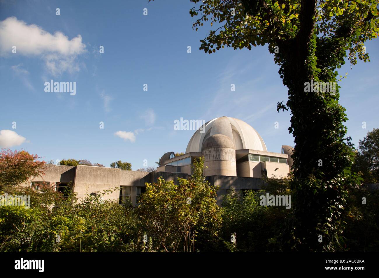 1960s school building uk hi-res stock photography and images - Alamy