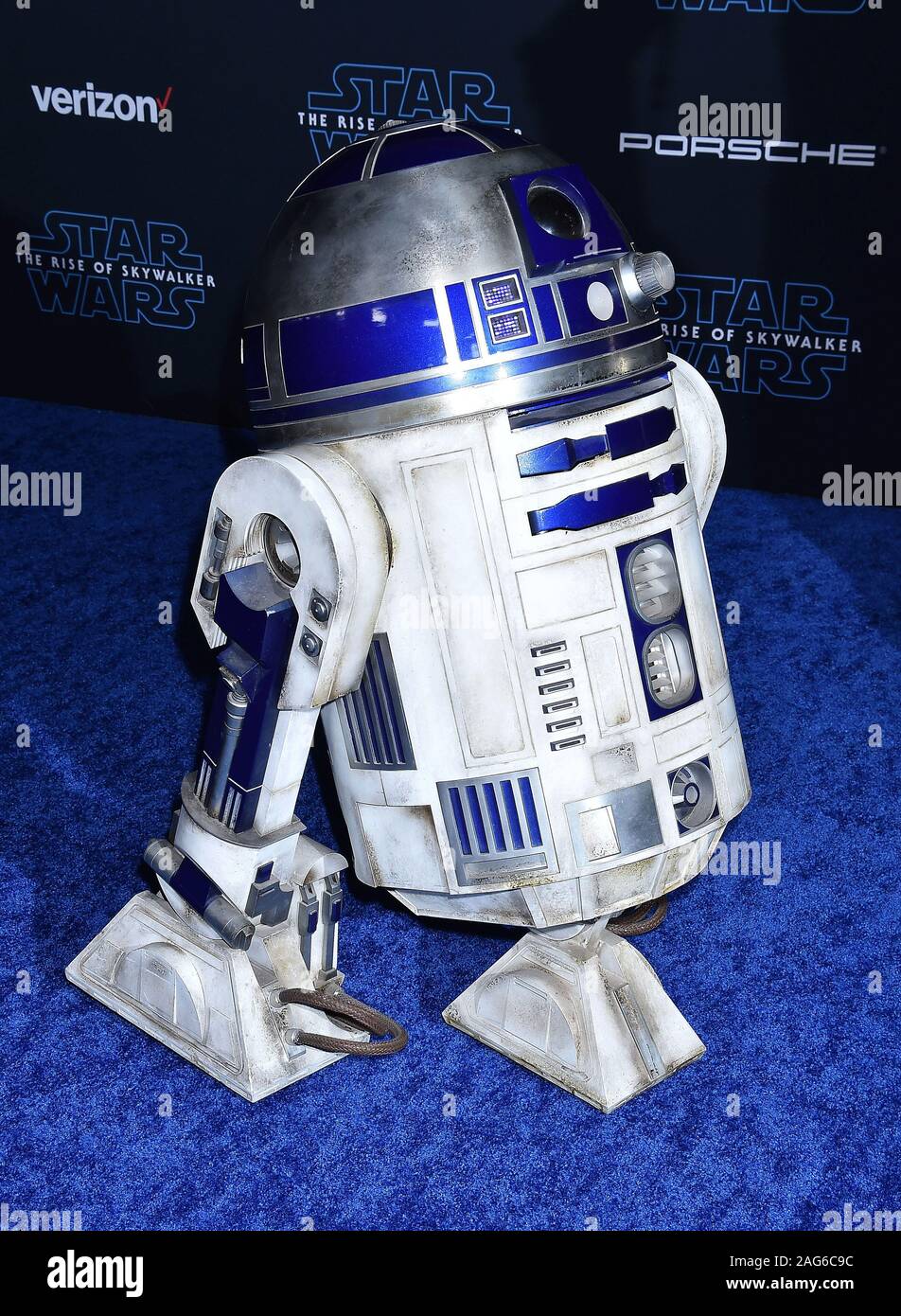 HOLLYWOOD, CA - DECEMBER 16: R2-D2 and C-3PO attend the Premiere of ...