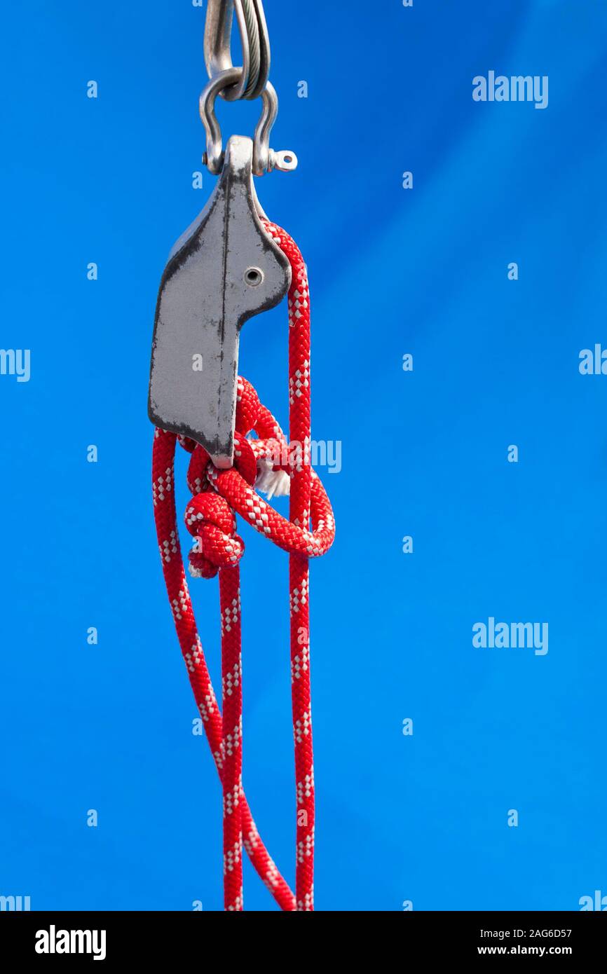 Nautical rope knot hi-res stock photography and images - Alamy