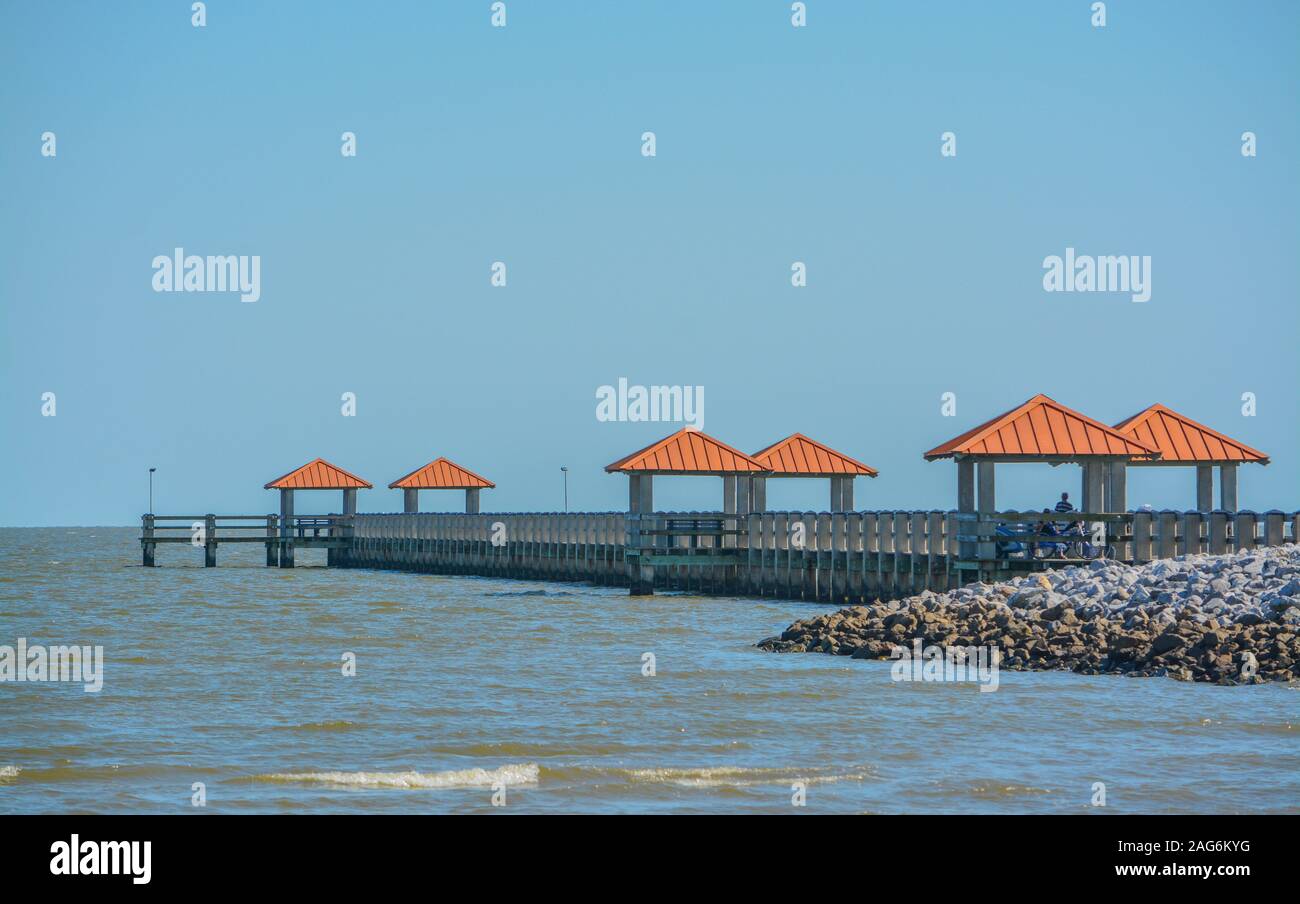 Ken Combs Pier on the Mississippi Gulf Coast. Gulfport, Harrison County ...