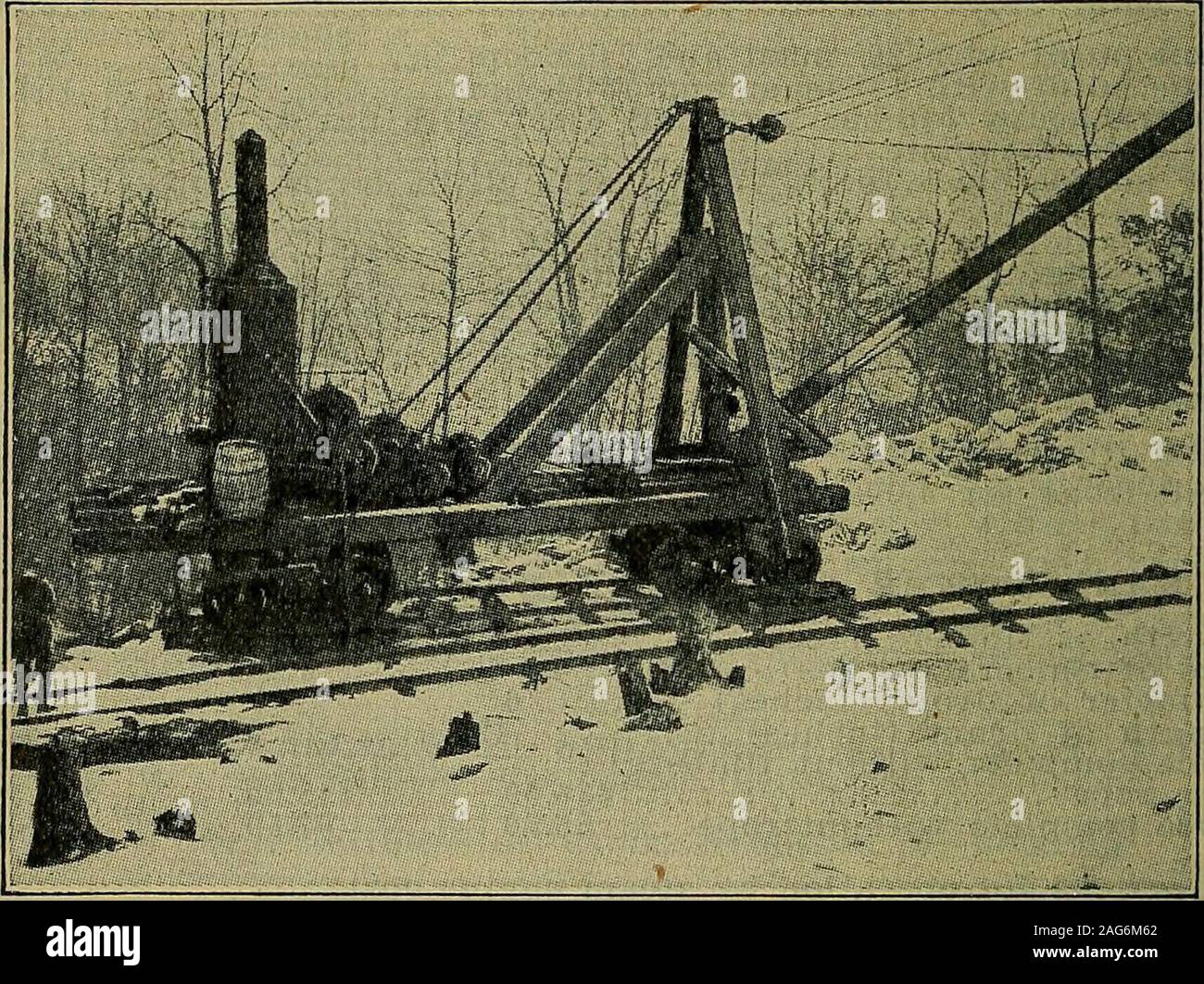 Stiff leg derrick hi-res stock photography and images - Alamy