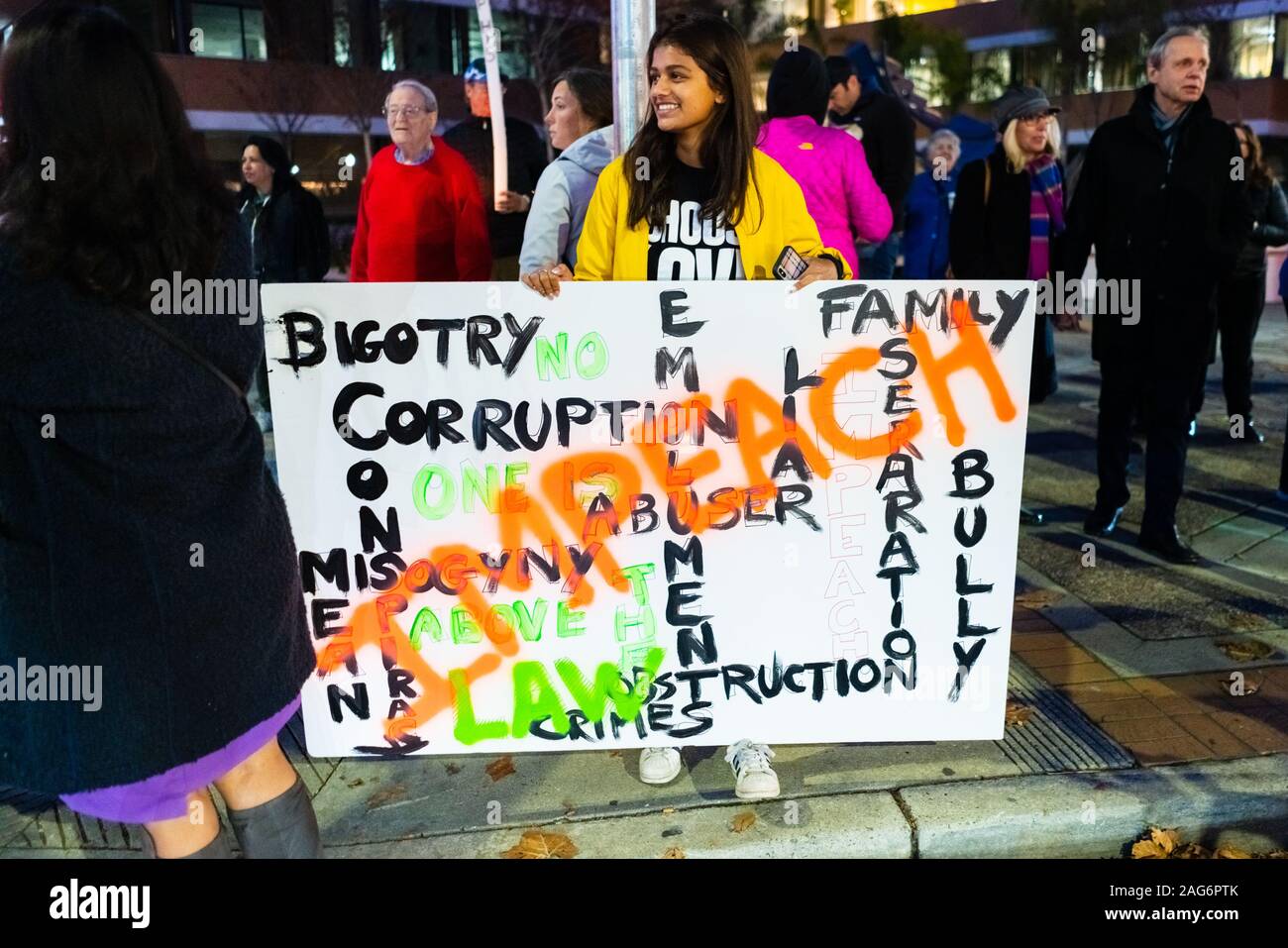 Trump sign hi-res stock photography and images - Alamy