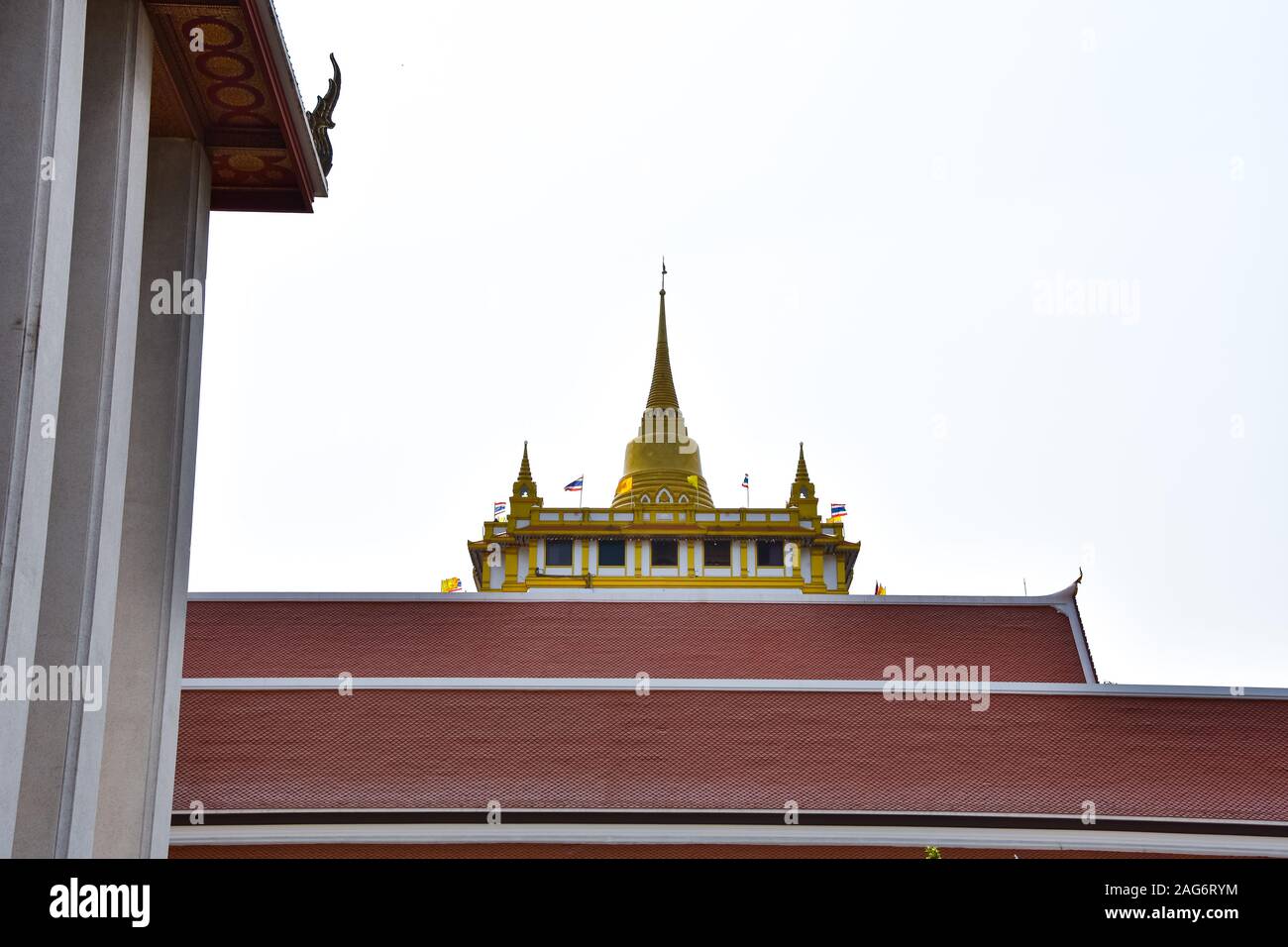 Golden mount bangkok hi-res stock photography and images - Alamy