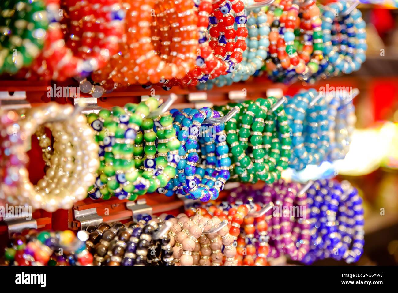Uae traditional crafts hi-res stock photography and images - Alamy