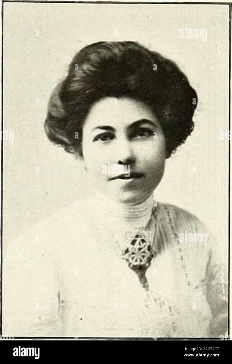 Florence Read's Instagram, Twitter & Facebook on IDCrawl