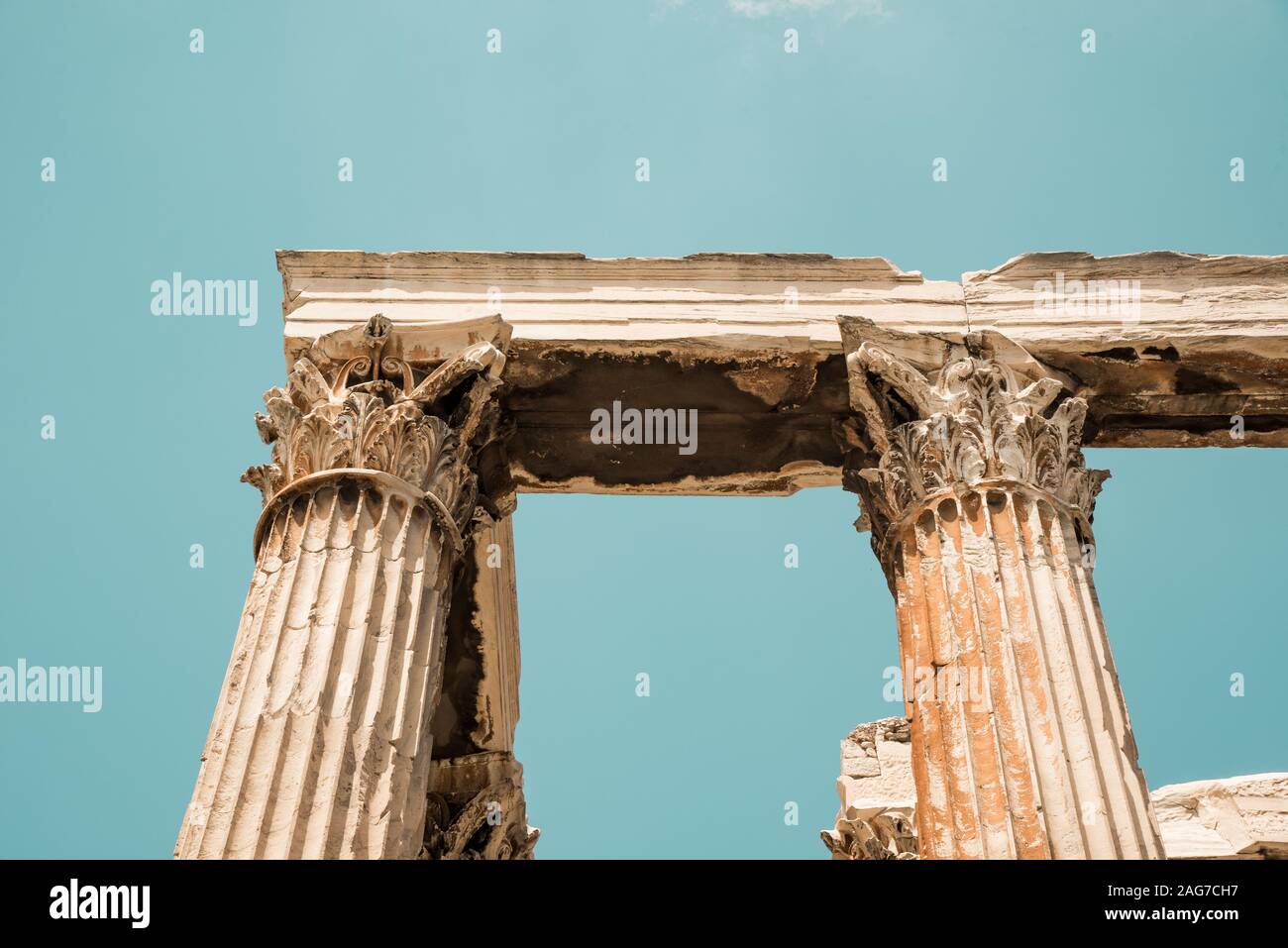 Doric column black and white hi-res stock photography and images - Alamy