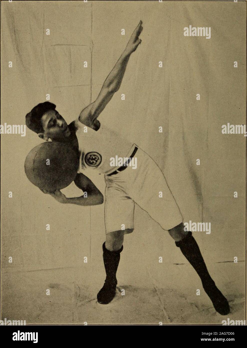 Chest expansion hi-res stock photography and images - Alamy