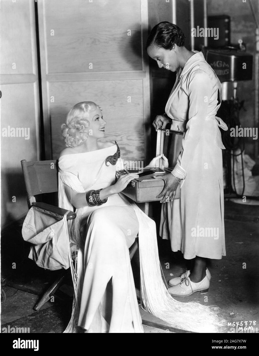 JEAN HARLOW with her maid BLANCHE WILLIAMS holding Make-Up / Vanity ...