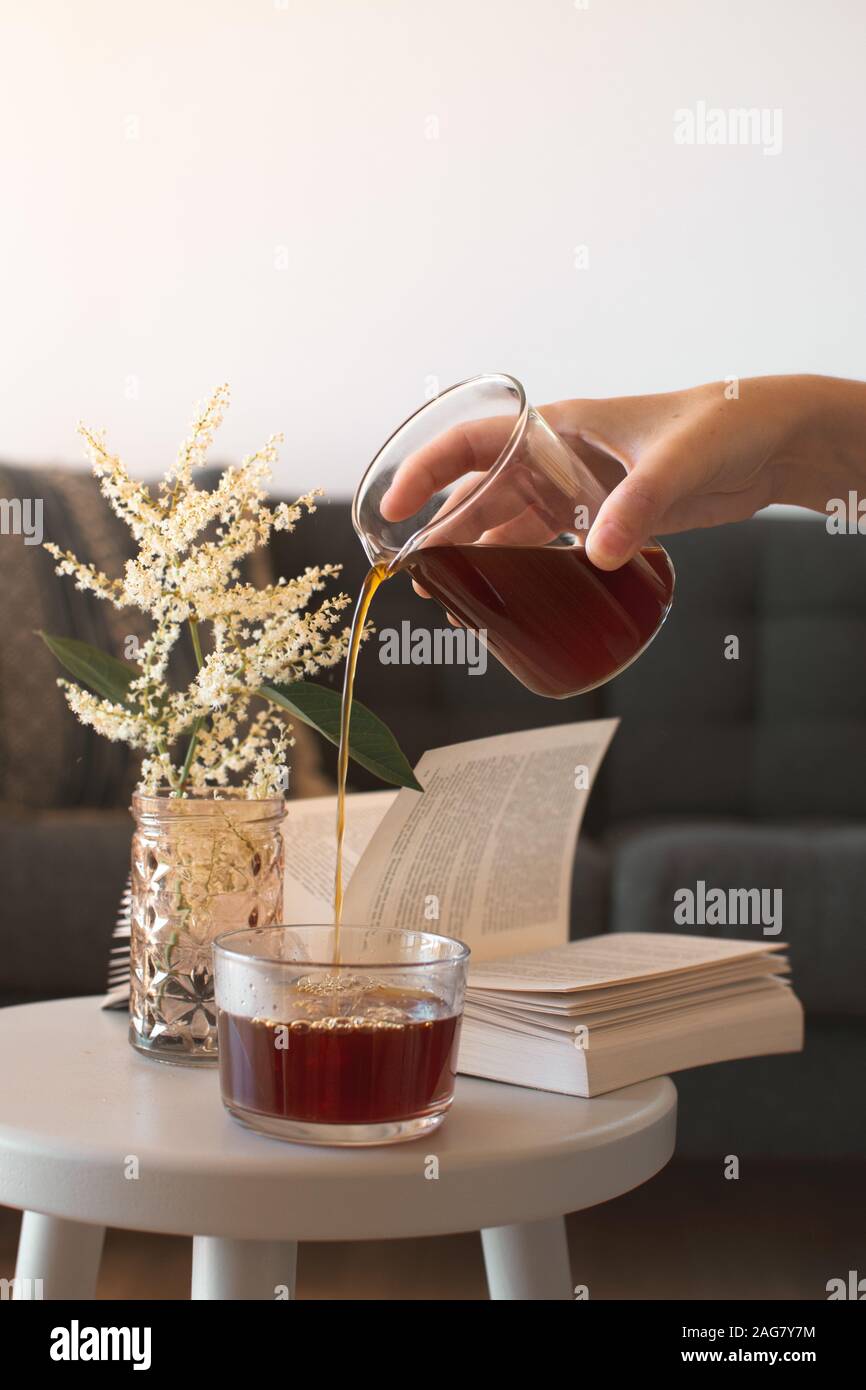 Pouring tea in a beautiful nature hi-res stock photography and images ...