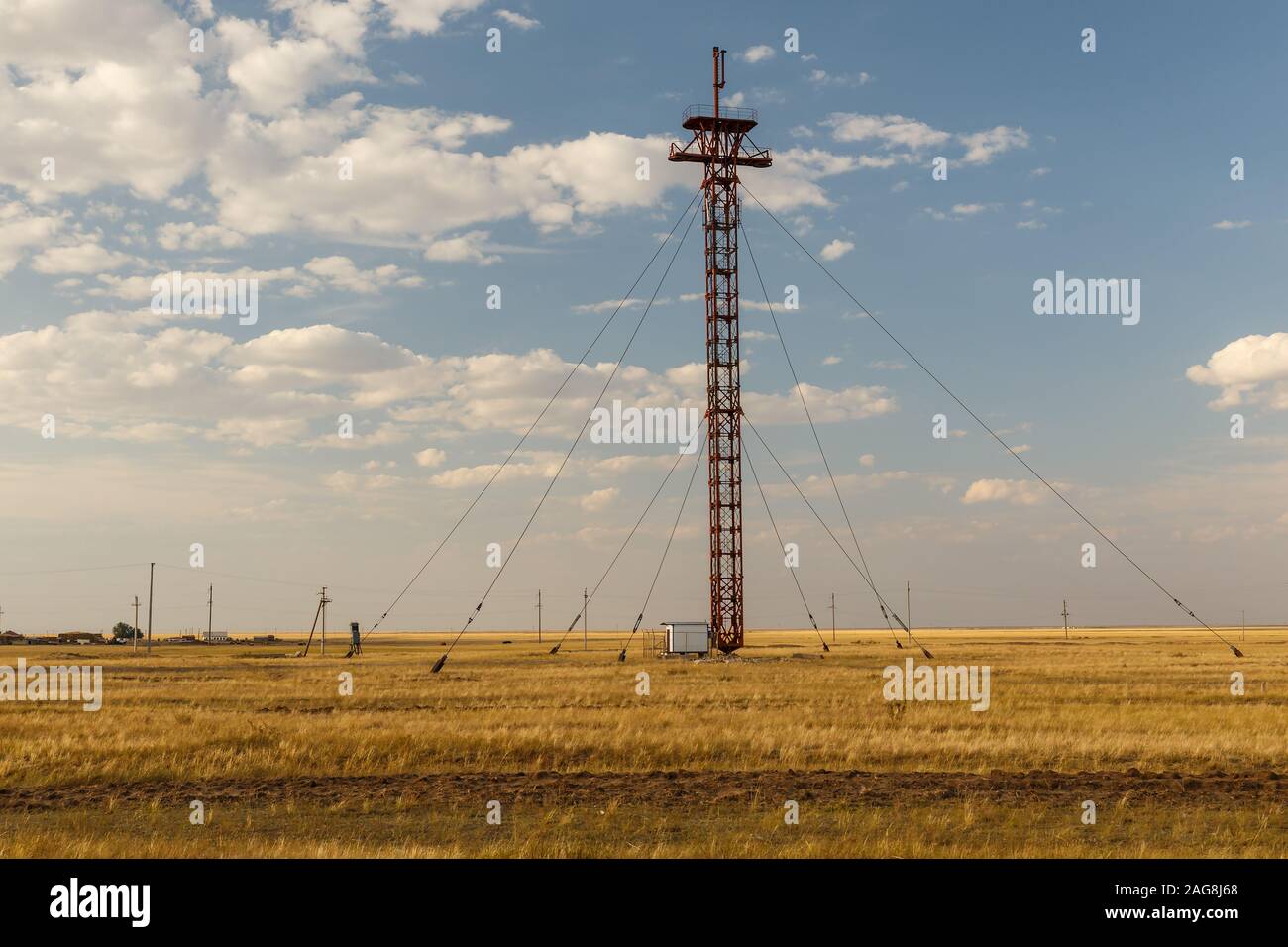 Cell tower cables hi-res stock photography and images - Alamy