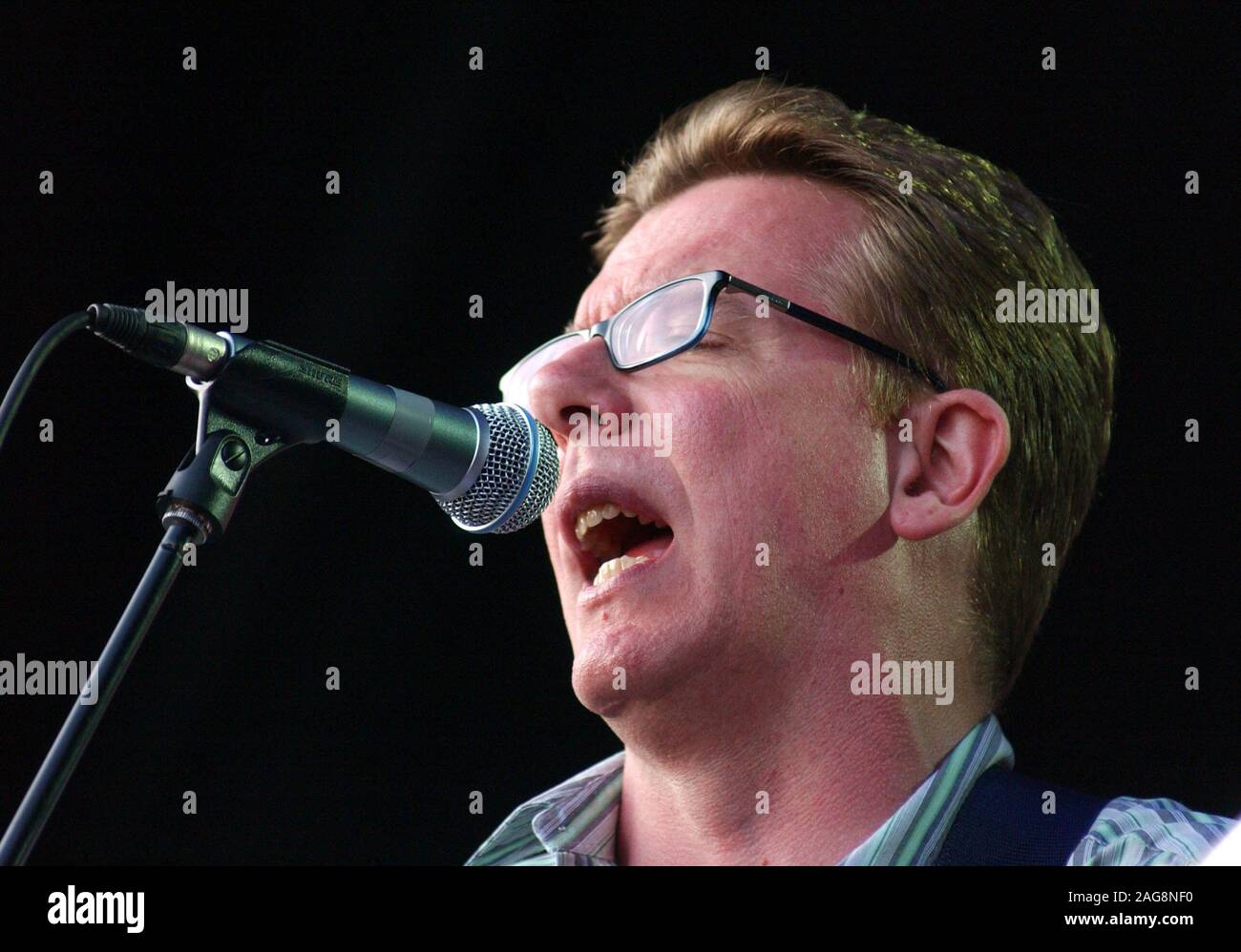 The Proclaimers, twin brothers Charlie and Craig Reid, perform at The ...