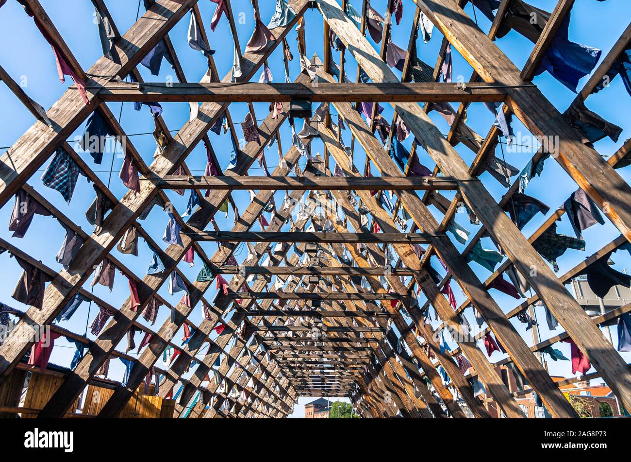 White roof trusses hi-res stock photography and images - Alamy