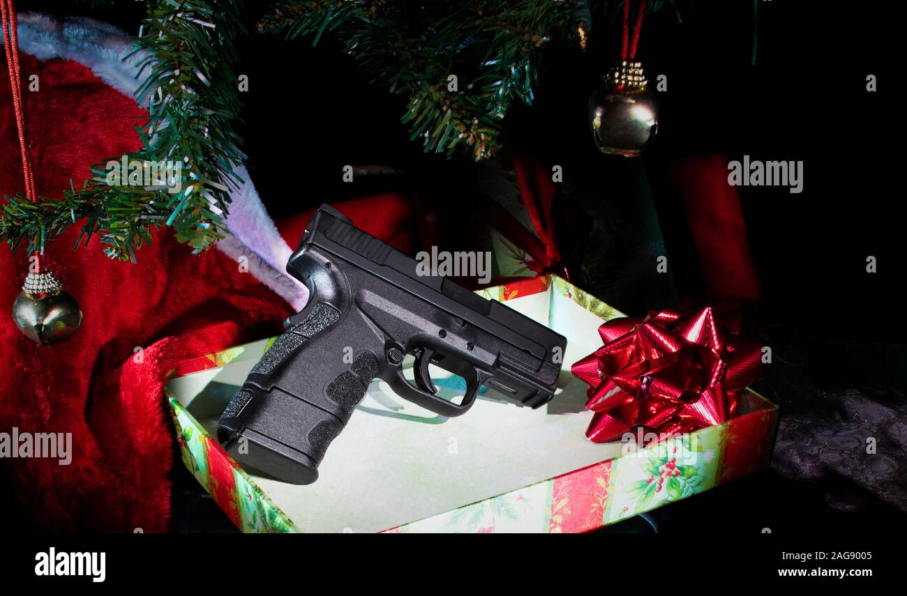 Red gun box hi-res stock photography and images - Alamy