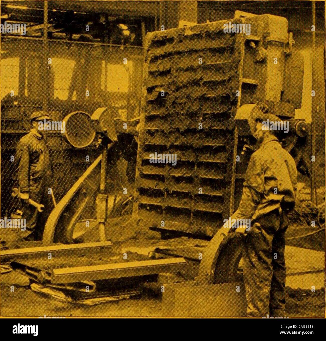 Pneumatic molding machine hi-res stock photography and images - Alamy