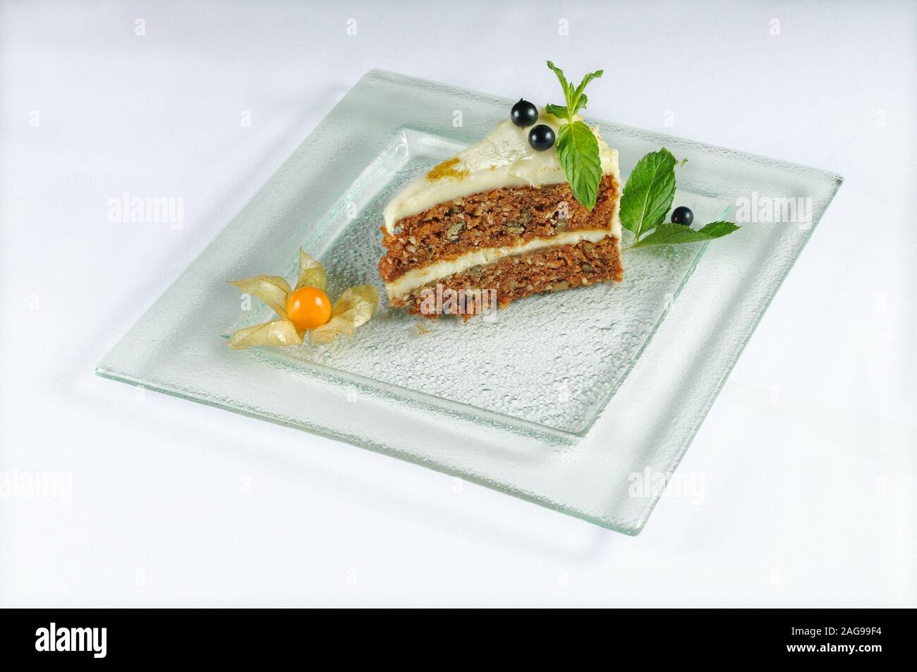 Place with a piece of cake hi-res stock photography and images - Alamy