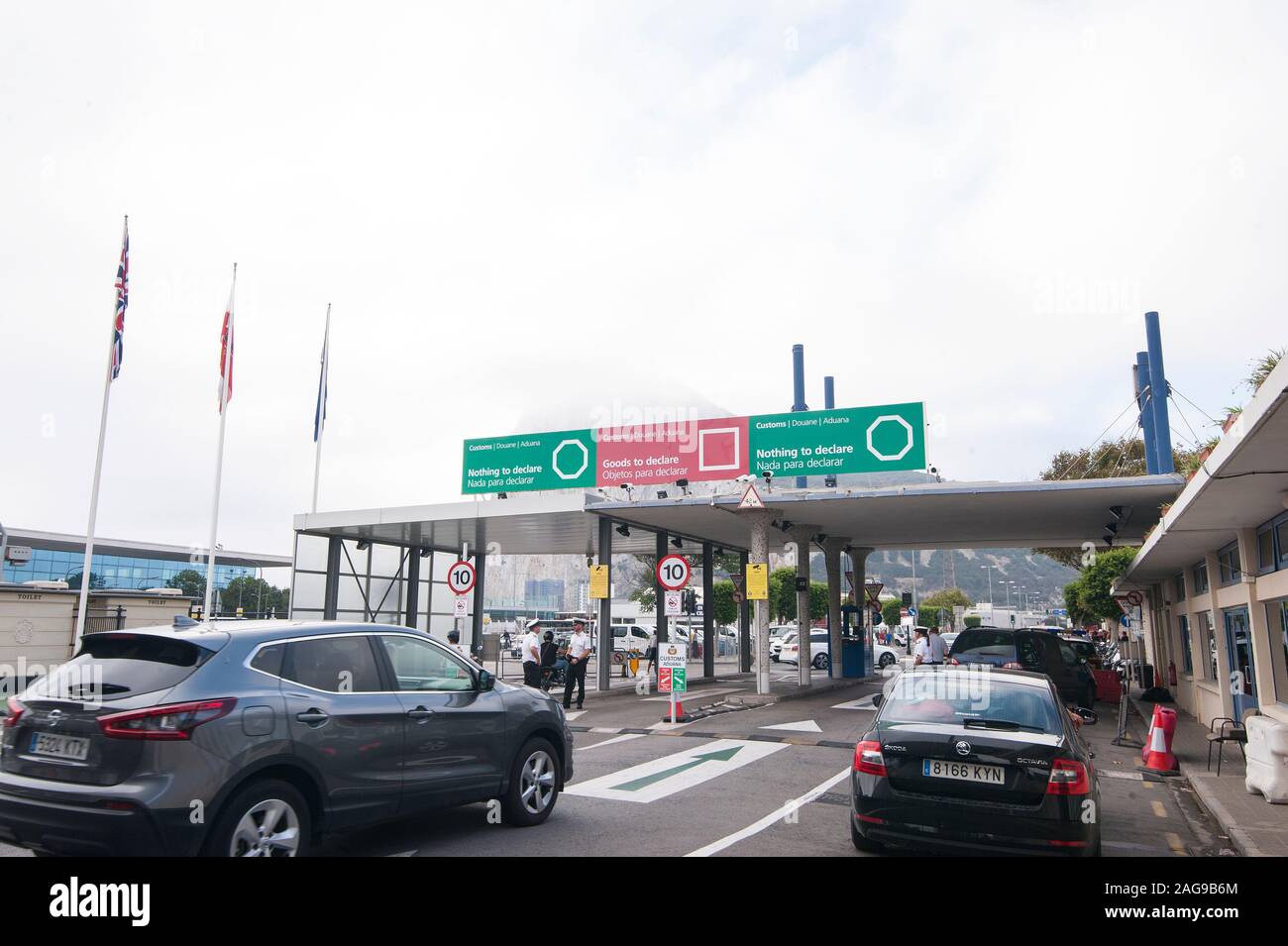Uk border control hi-res stock photography and images - Alamy