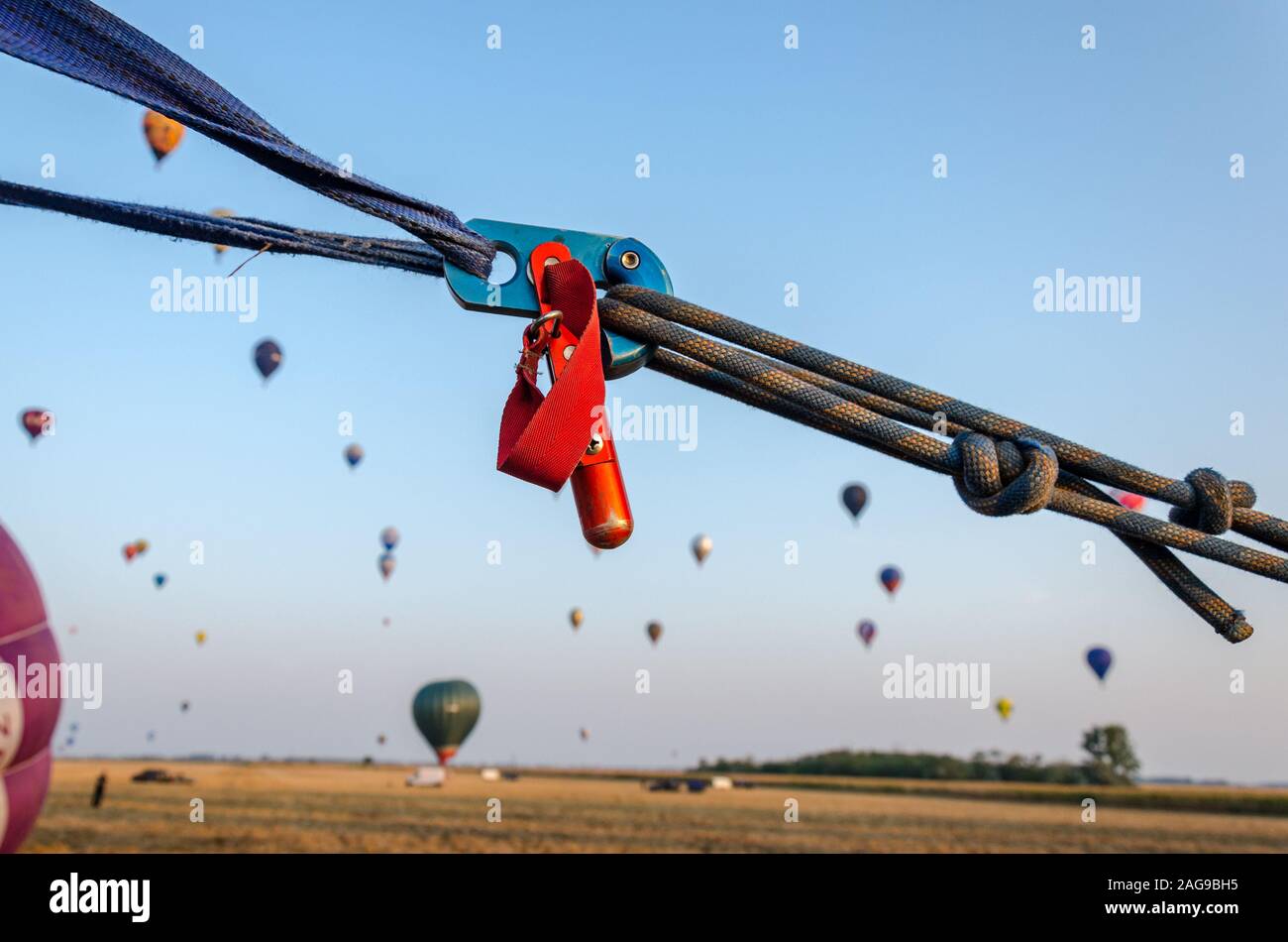 Hot air balloon rope hi-res stock photography and images - Alamy