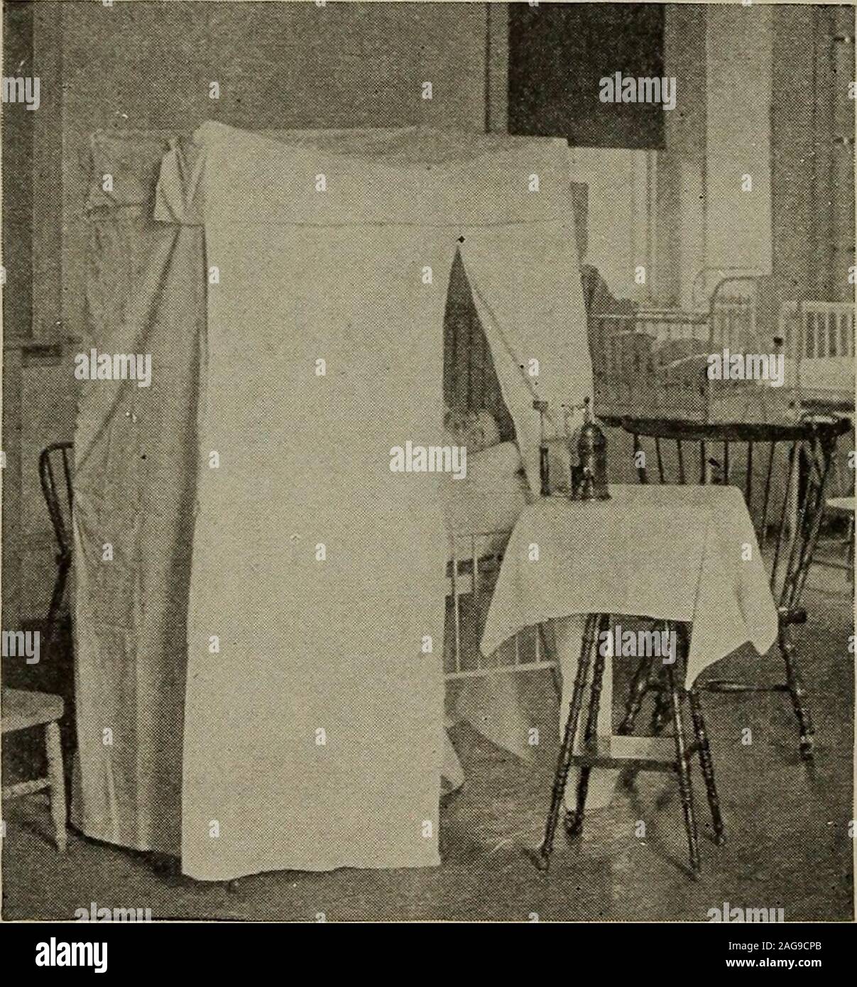 Syringe bottom hi-res stock photography and images - Alamy