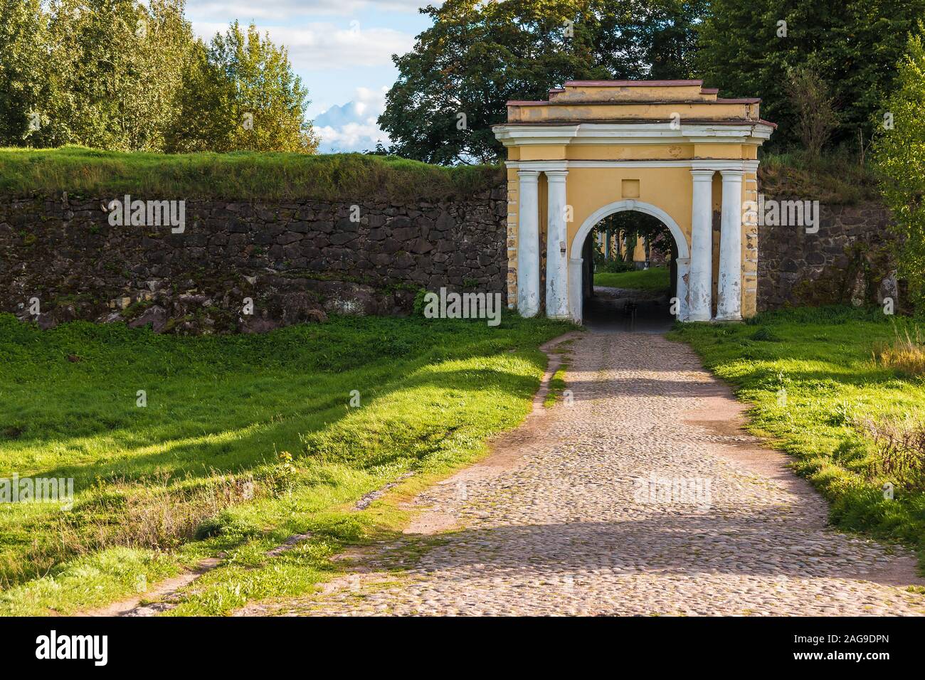 Ravelin gate hi-res stock photography and images - Alamy