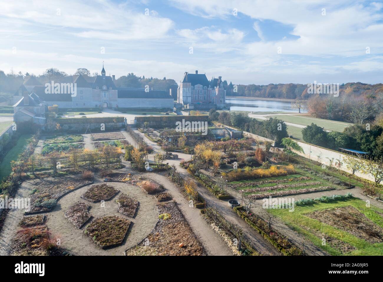 France, Loiret, La Bussiere, Chateau de La Bussiere Park and Gardens ...