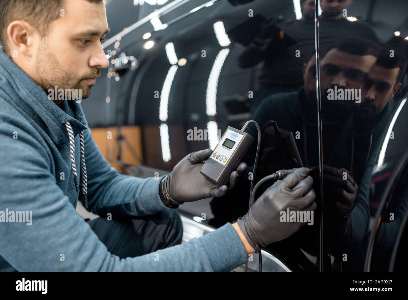 Quality control inspector hi-res stock photography and images - Alamy