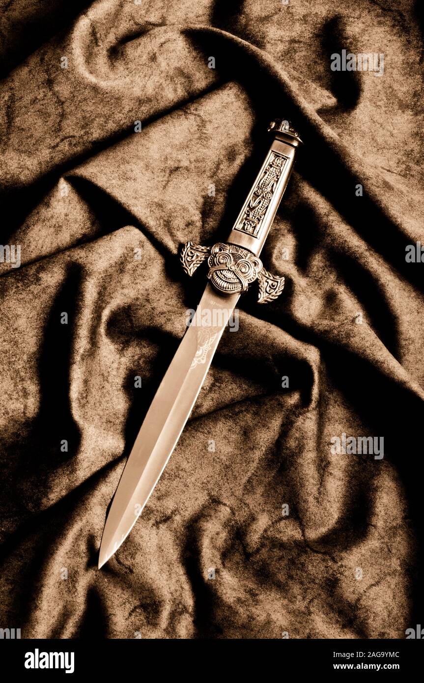 Ornate dagger hi-res stock photography and images - Alamy