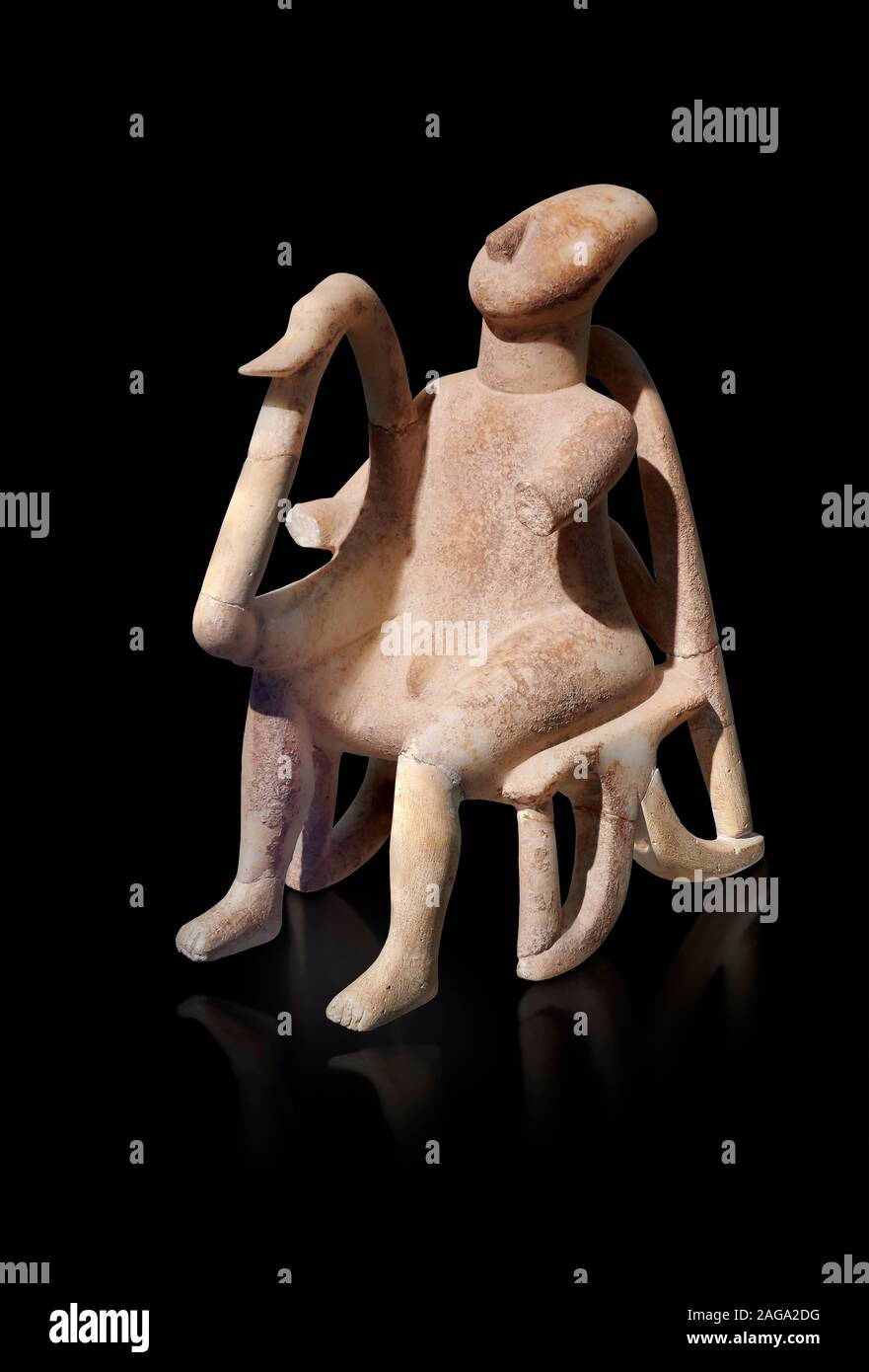 Seated marble figure hi-res stock photography and images - Alamy