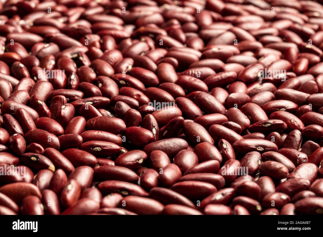 Pile of raw red beans Stock Photo - Alamy