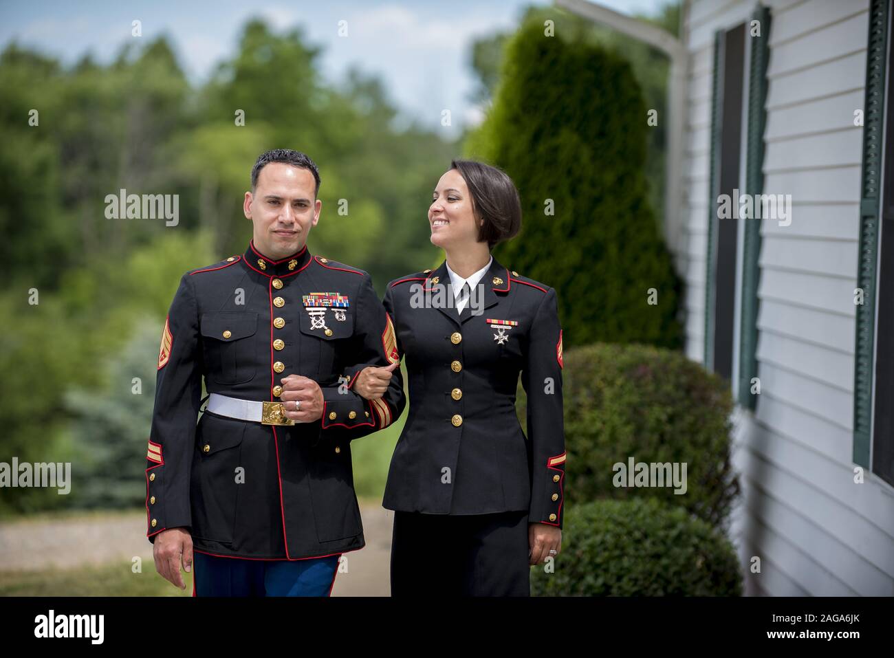 Arms locked together hi-res stock photography and images - Alamy