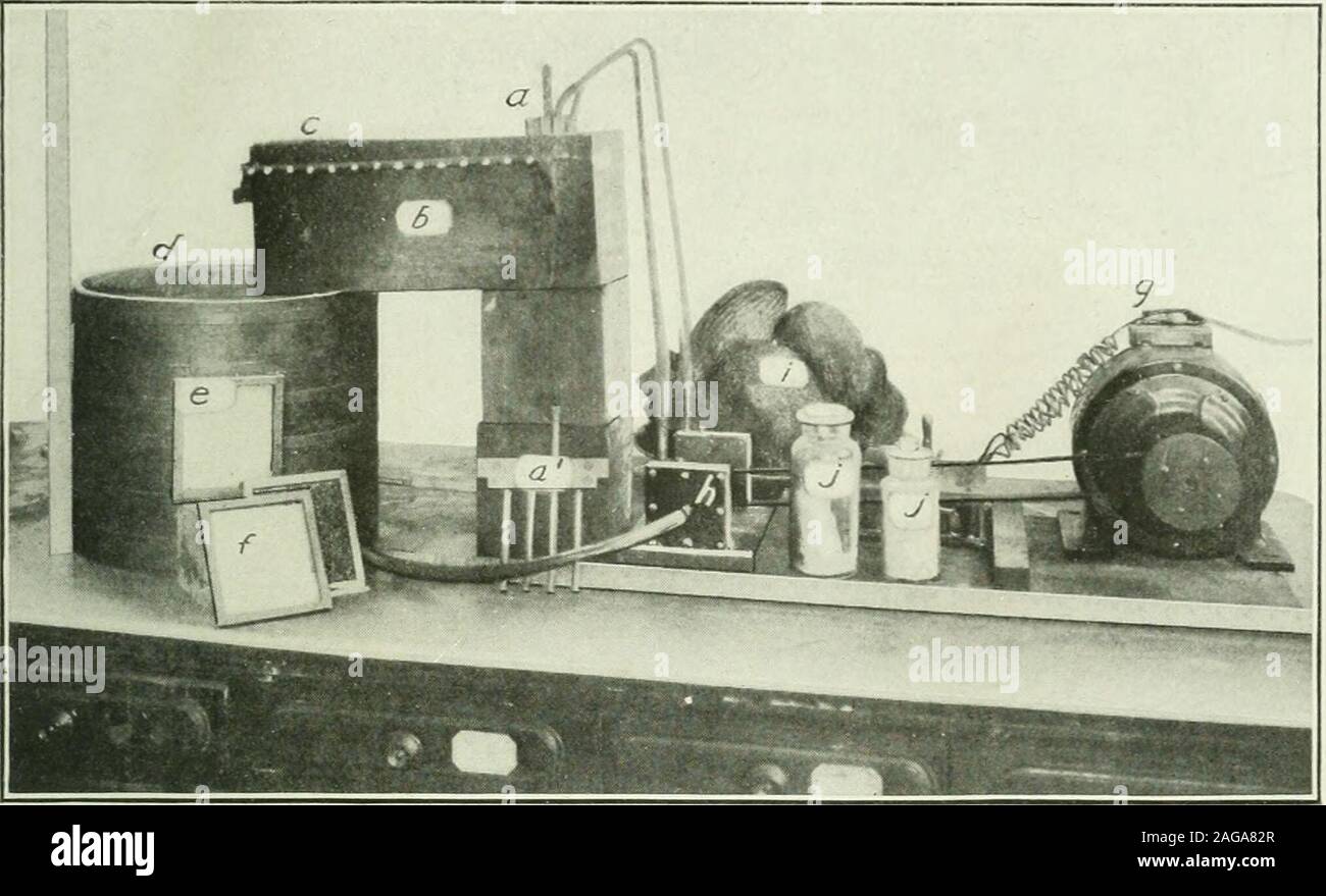 Graphite anode hi-res stock photography and images - Alamy