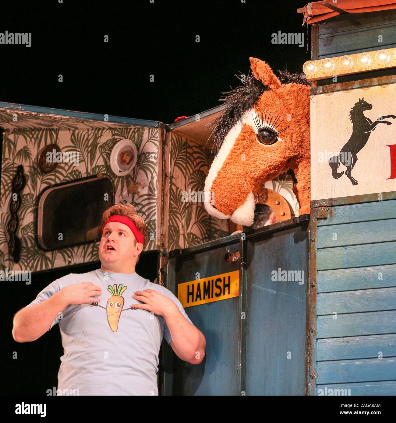Pantomime stage horse hi-res stock photography and images - Alamy