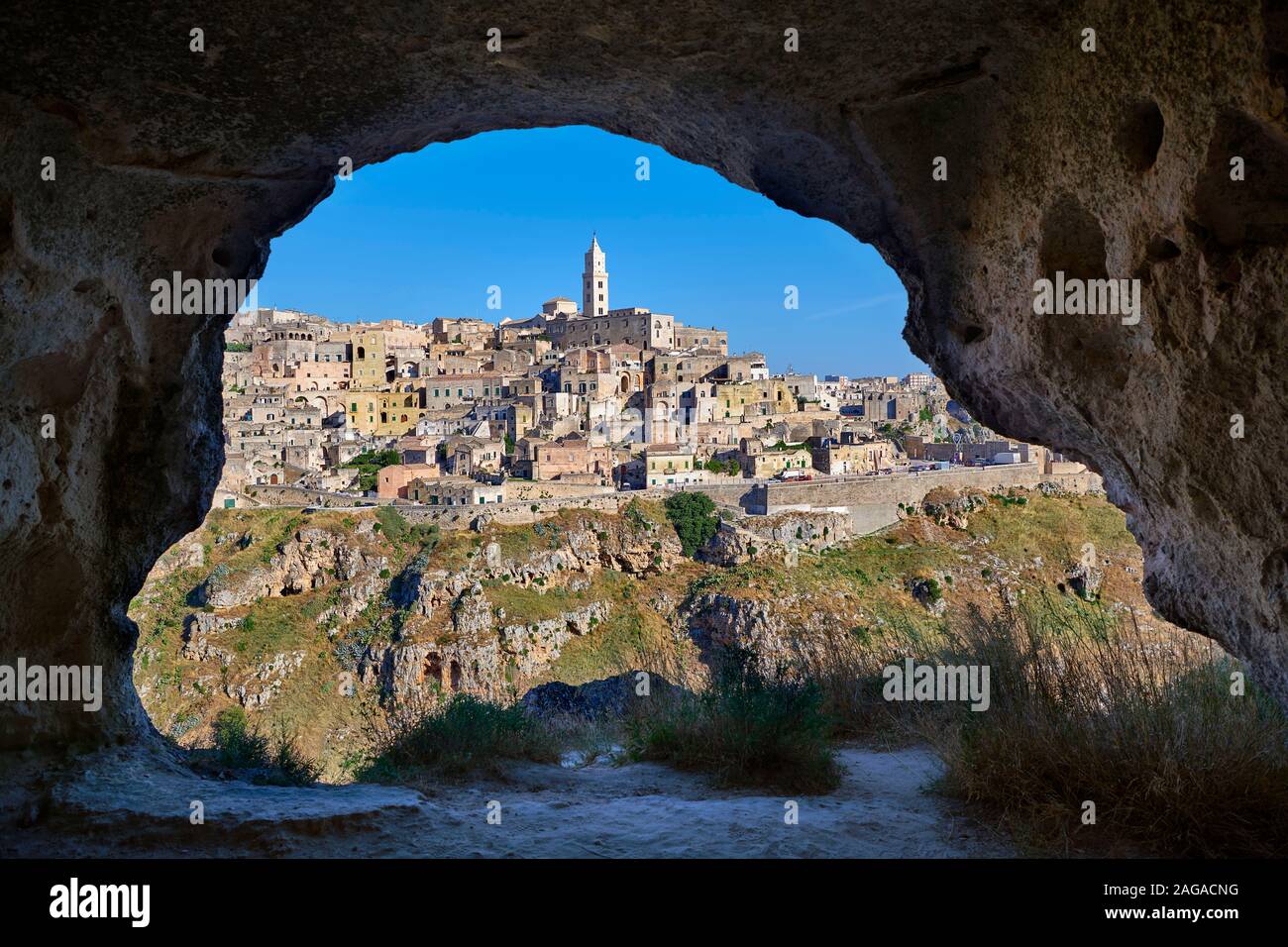 Sassi matera cave hi-res stock photography and images - Alamy