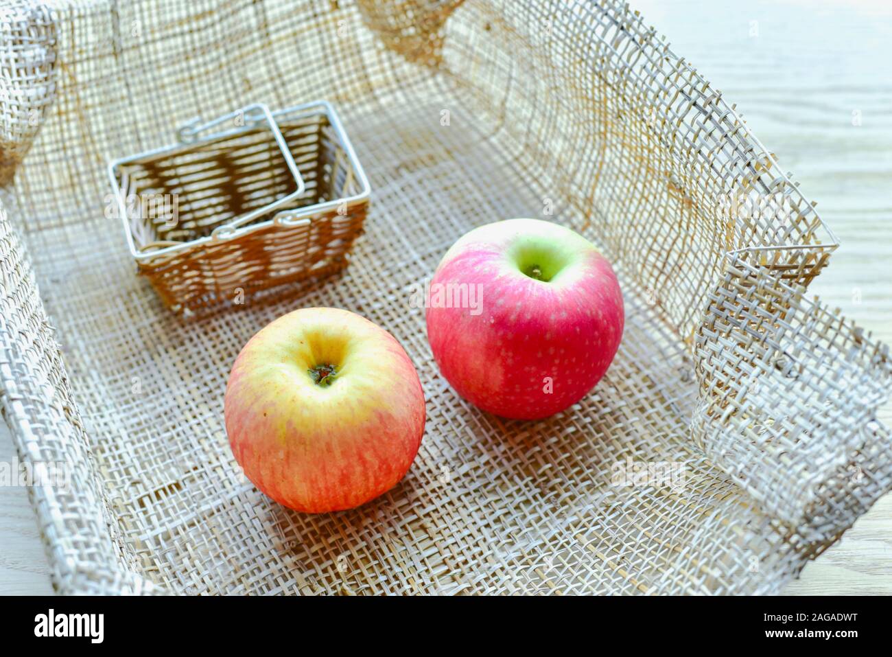 Mini apples supermarket hi-res stock photography and images - Alamy