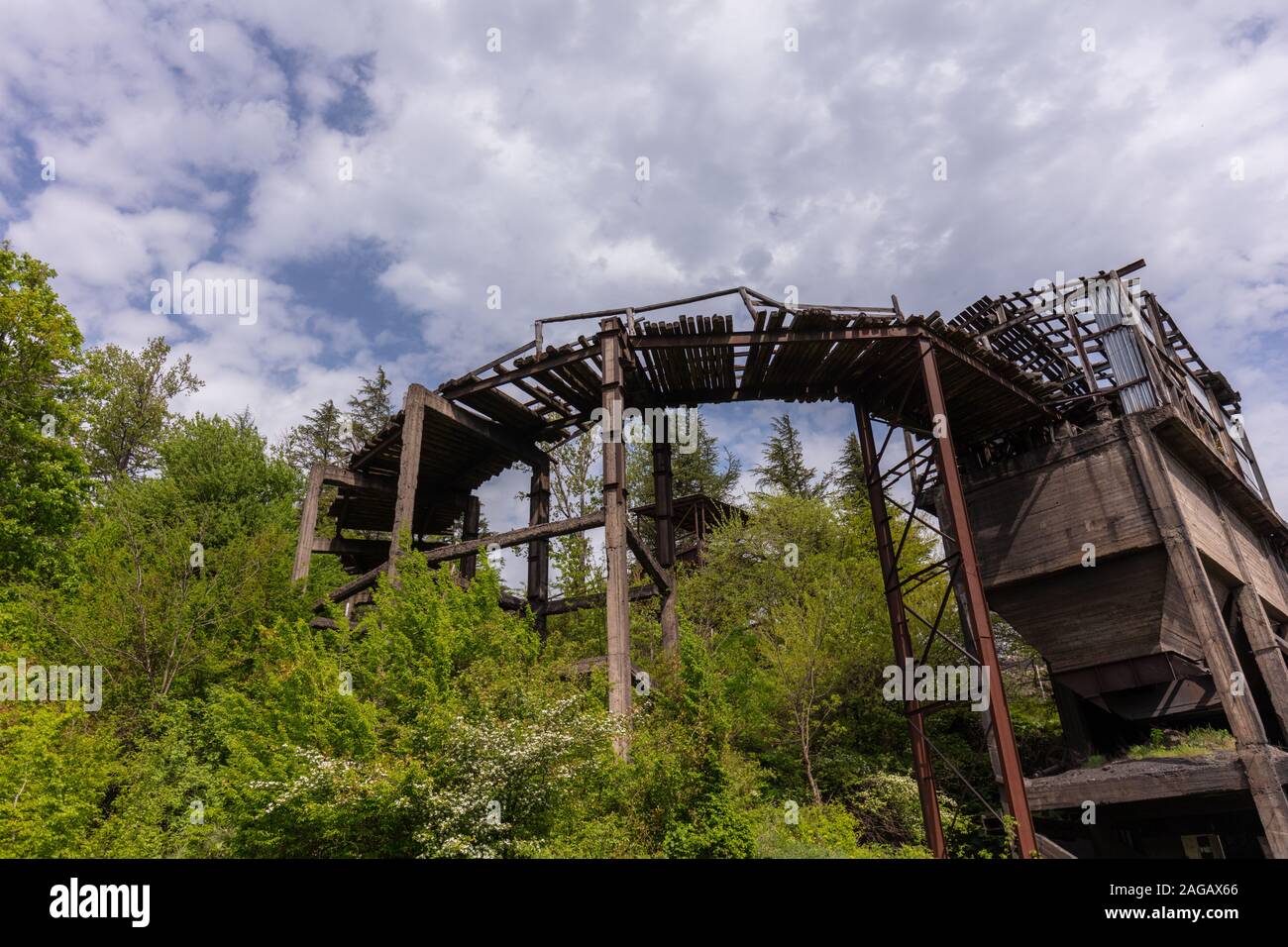 cable car track Stock Photo - Alamy
