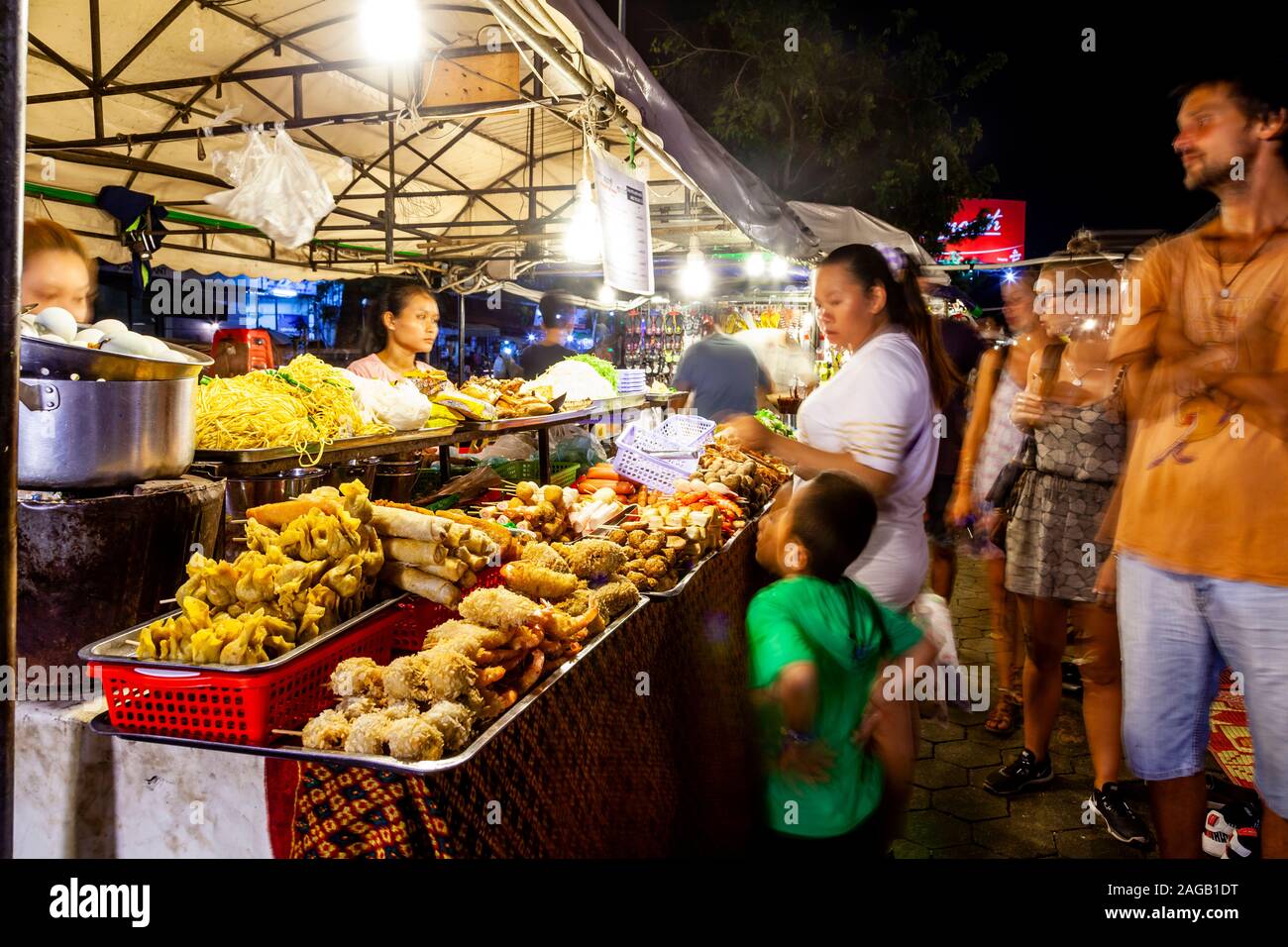 A Street Food Stall At The Phnom Penh Night Market, Phnom Penh ...
