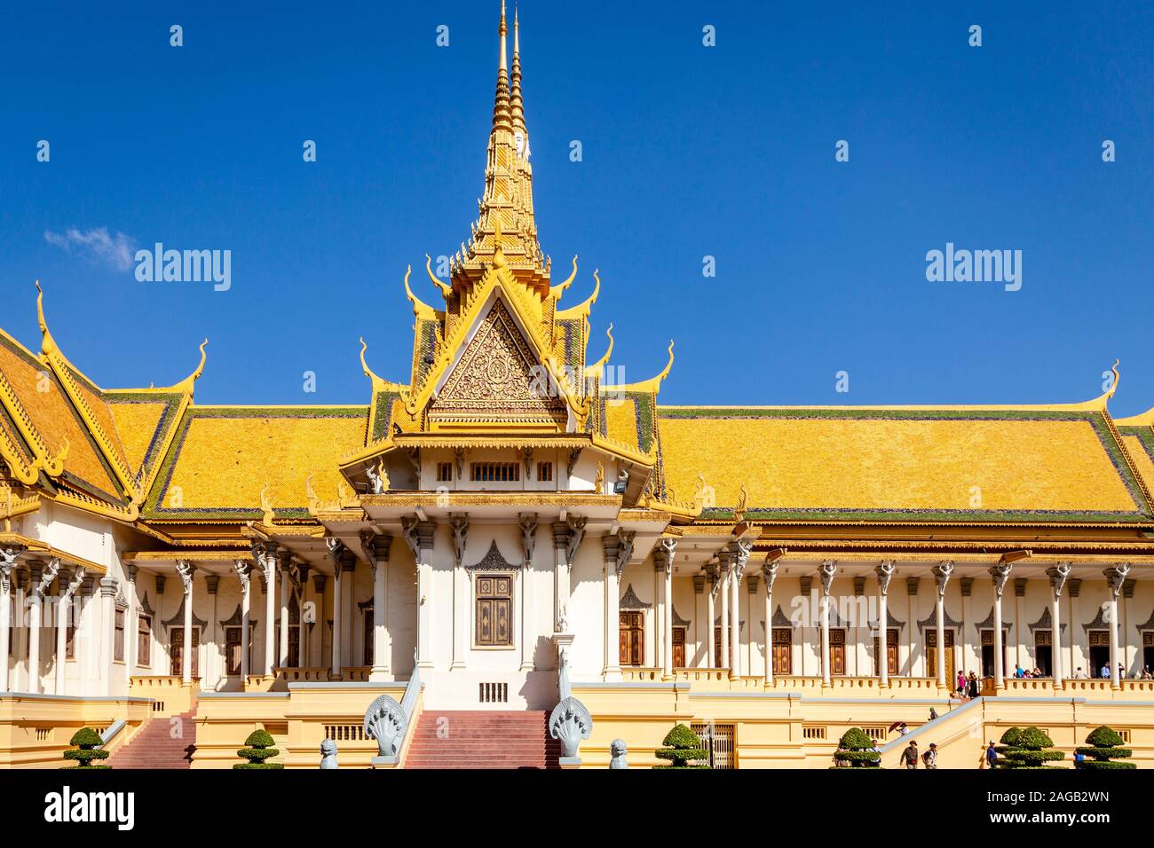 The Throne Hall At The Royal Palace, Phnom Penh, Cambodia Stock Photo ...