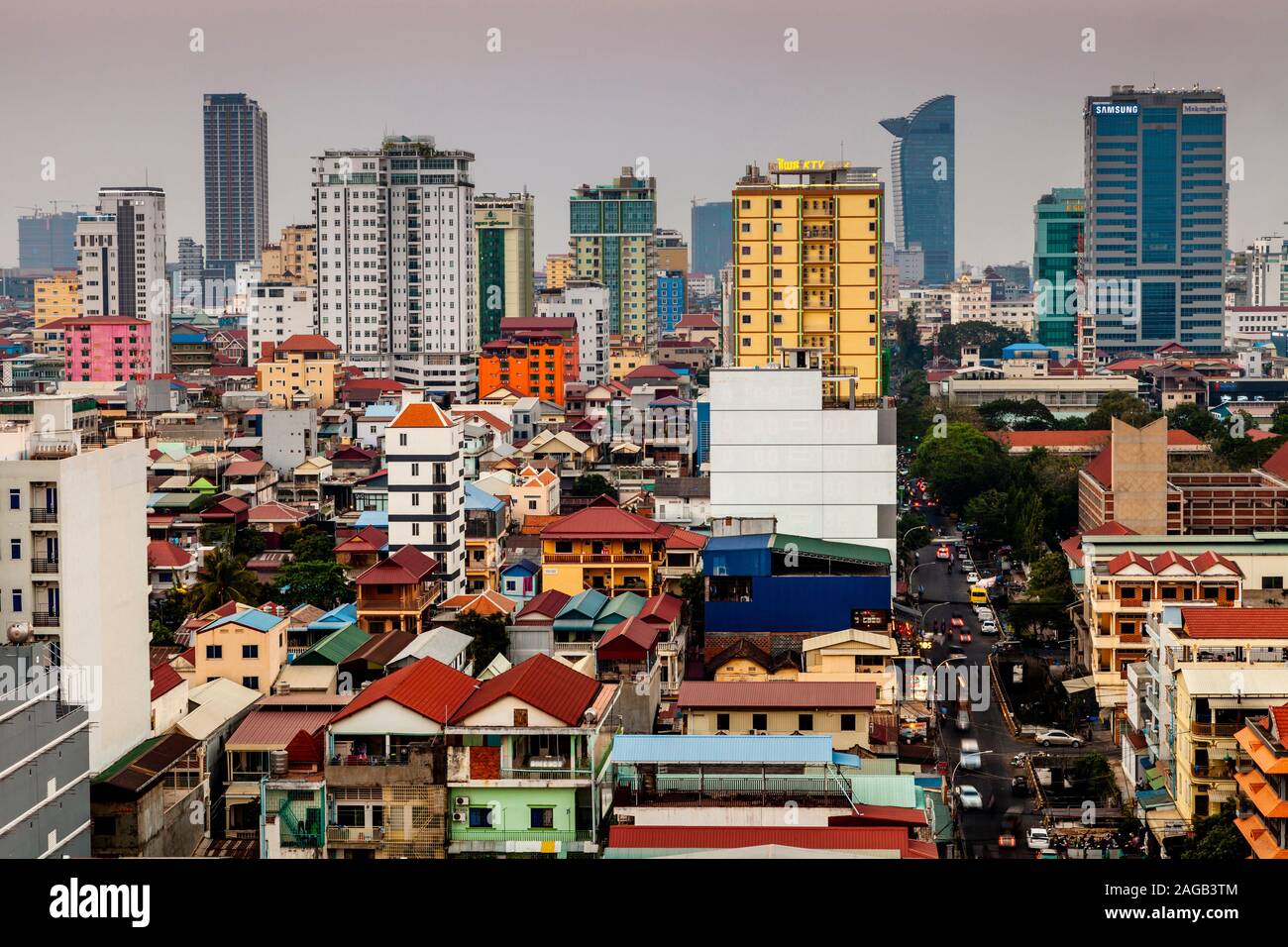 Phnom penh sunset hi-res stock photography and images - Alamy
