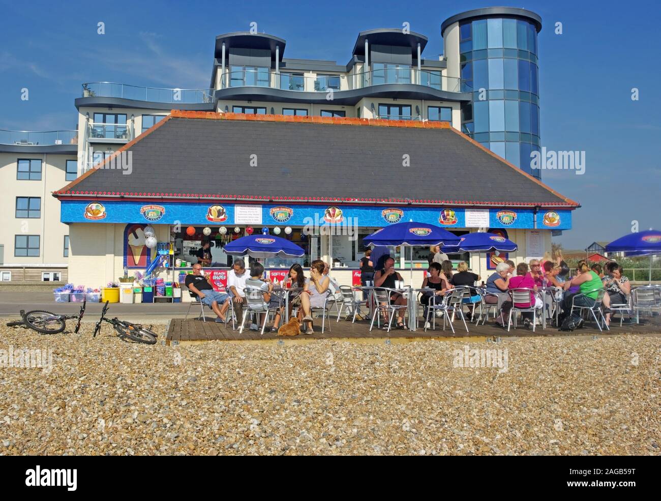 Bognor Regis, Sussex, Ice Cream Stall and Snake Bar, Front Promenade ...