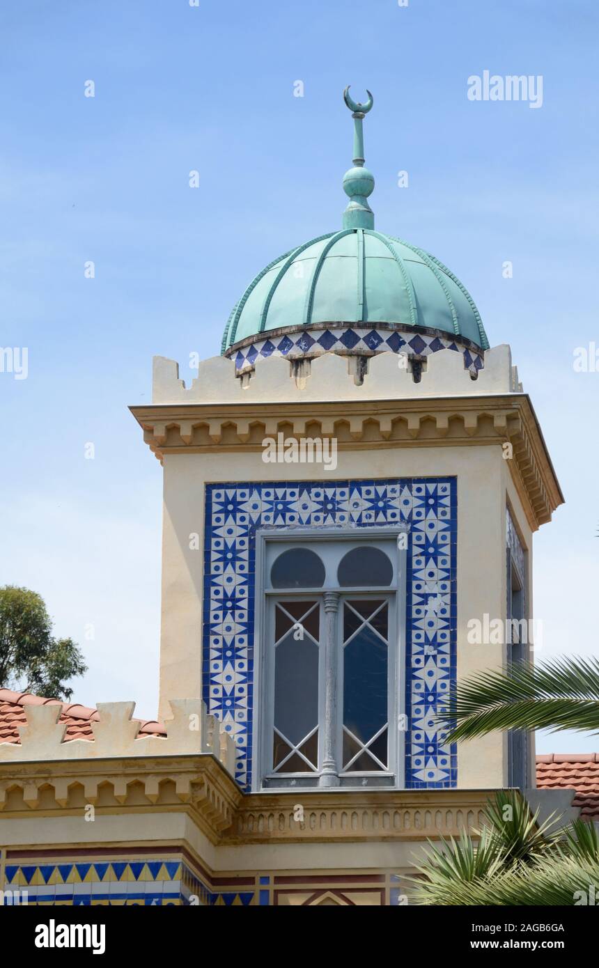 Néo mauresque hi-res stock photography and images - Alamy