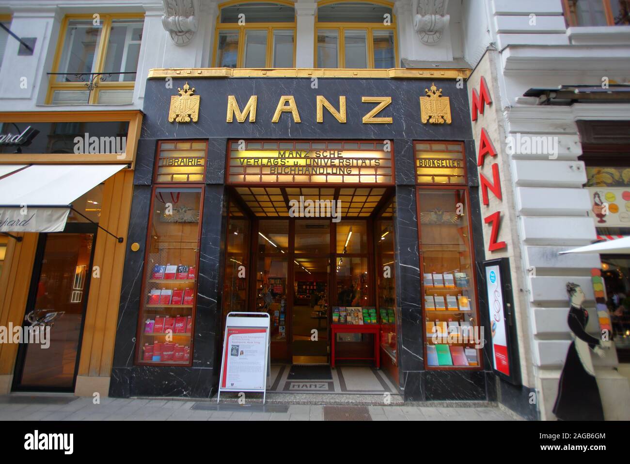 Manz bookstore vienna hi-res stock photography and images - Alamy