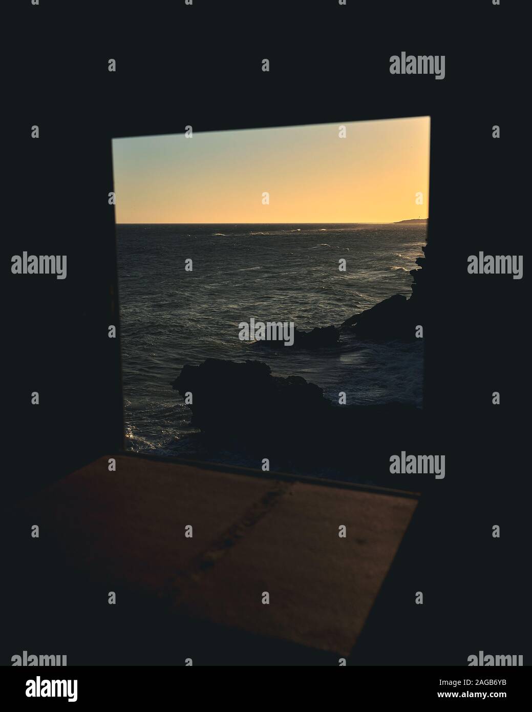 Window of rocks hi-res stock photography and images - Alamy