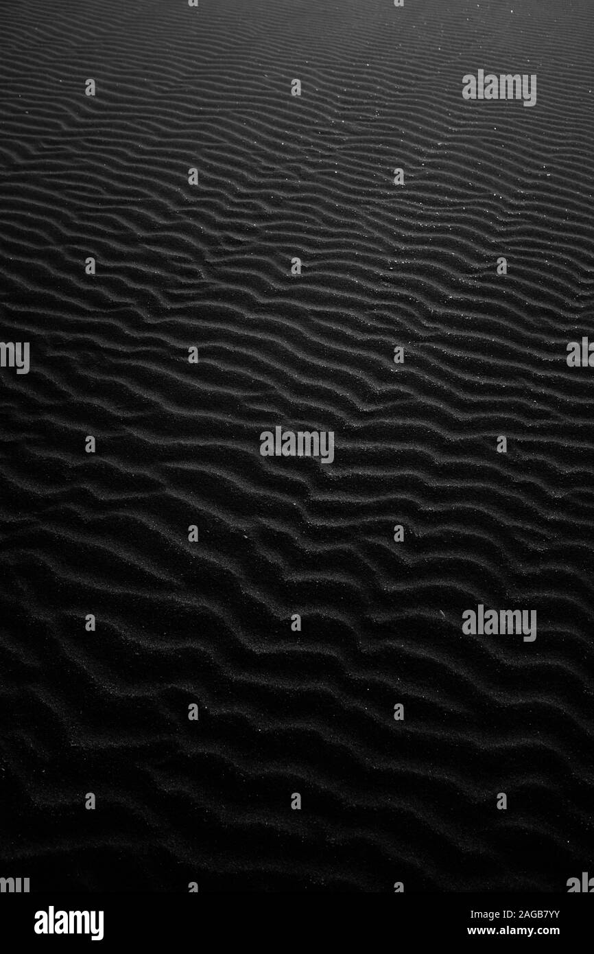 Scale vertical white lines hi-res stock photography and images - Alamy