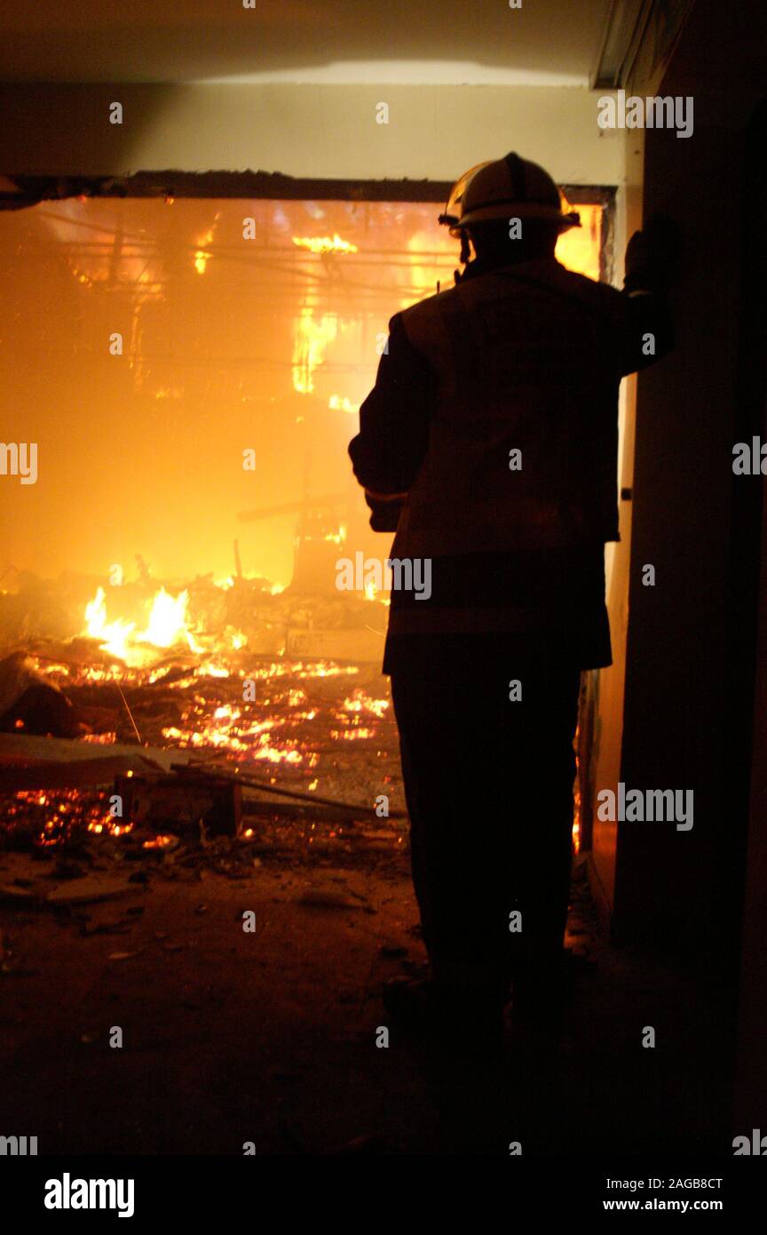 building on fire Stock Photo - Alamy
