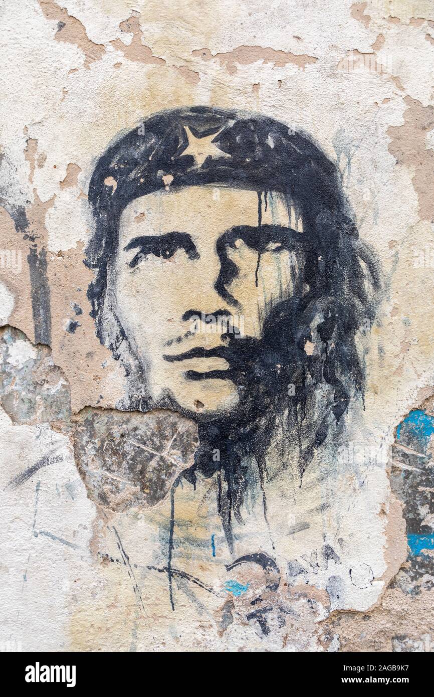 Pictures of Che Guevara on a rough wall in Havana, Cuba Stock Photo - Alamy